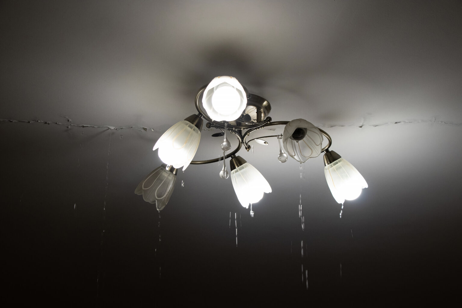 What to Do When Water Is Leaking from a Light Fixture